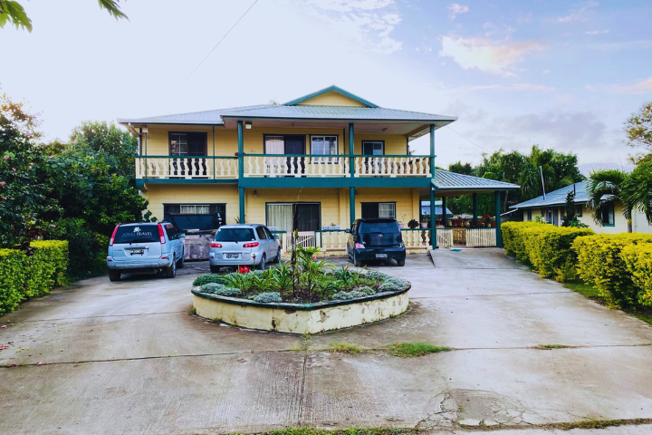 Lovey's Lagoon View Guesthouse – Tonga Travel Troupe